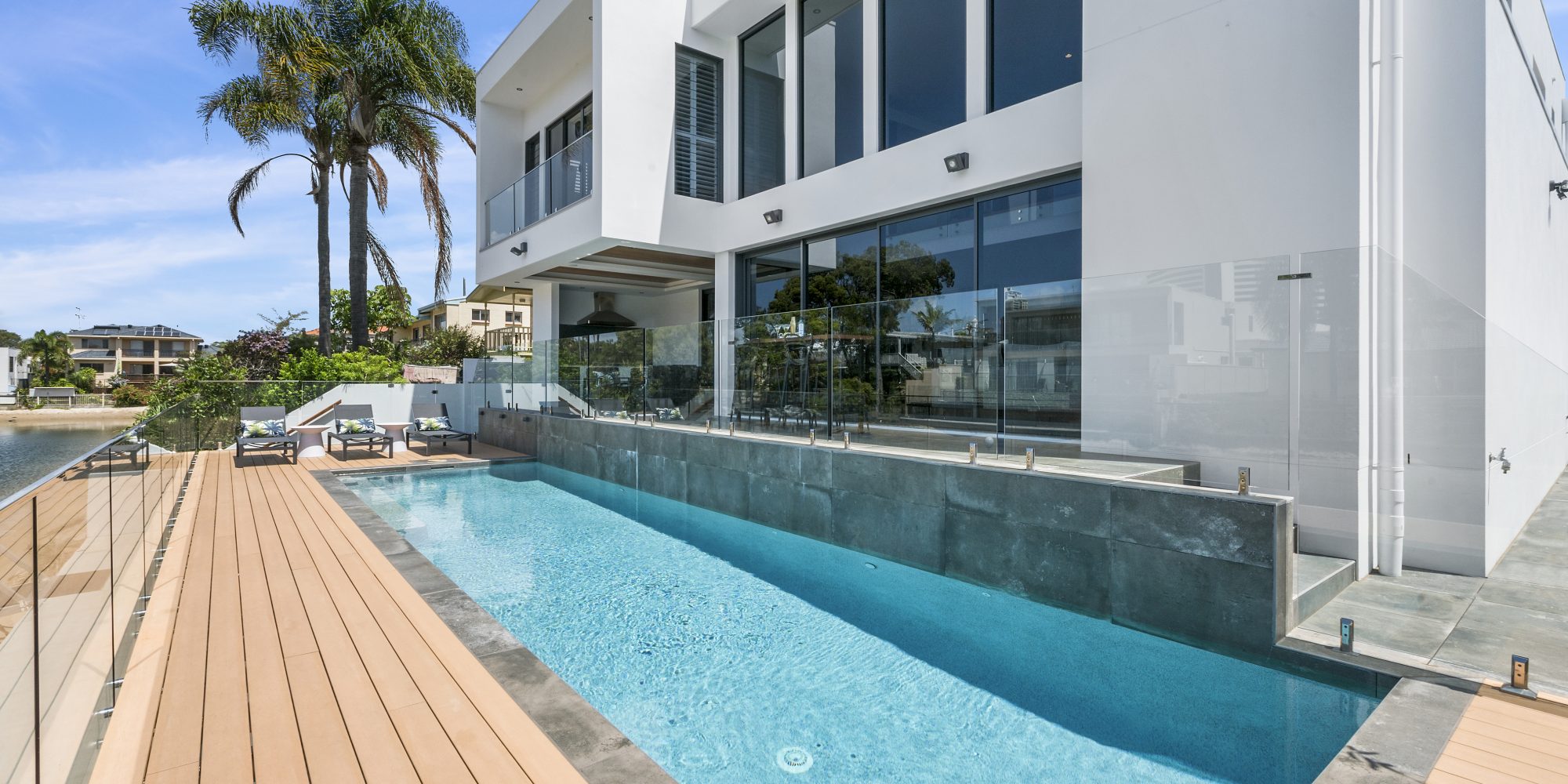 Luxury Gold Coast Holiday Homes - Gold Coast Luxury Resorts